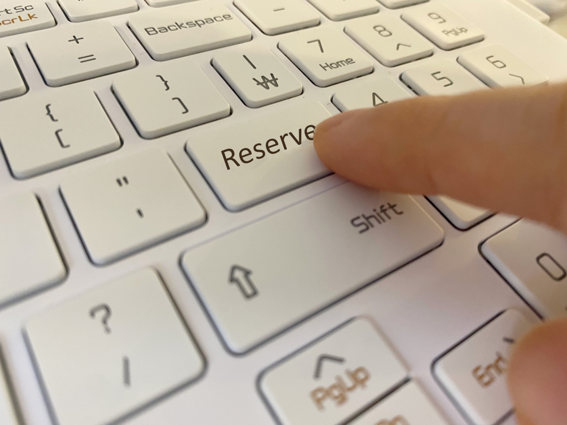 自費診療向け電子カルテ「ACUSIS Cloud（アクシスクラウド）」の機能、導入事例、活用方法を徹底解説！ - 美のかかりつけ医 DX実行委員長